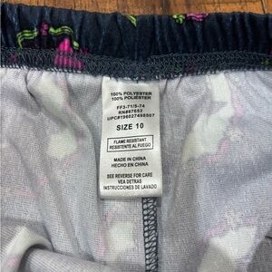 Wicked | Pajamas | Nwt Wicked The Movie Love Wicked Top And Bottom ...